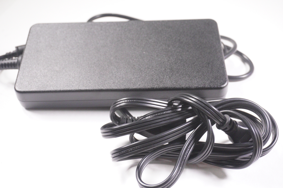 D0X04 for Dell - 240W 3.5A 19.5V AC Adapter Models: G7700-7231BLK-PUS ...